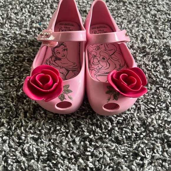 Mini Melissa | Shoes | Mini Melissa Kids Pink Shoes With Rose Detail ...